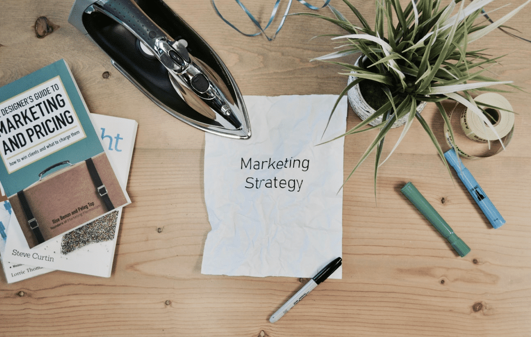 Grassroots Marketing Guide: Strategy, Tactics and Benefits (2023)