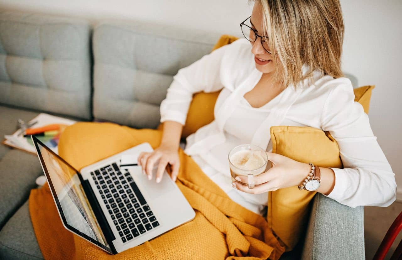 How to Write Blog Posts Faster: 23 Easy Ways To Get Your Content Published